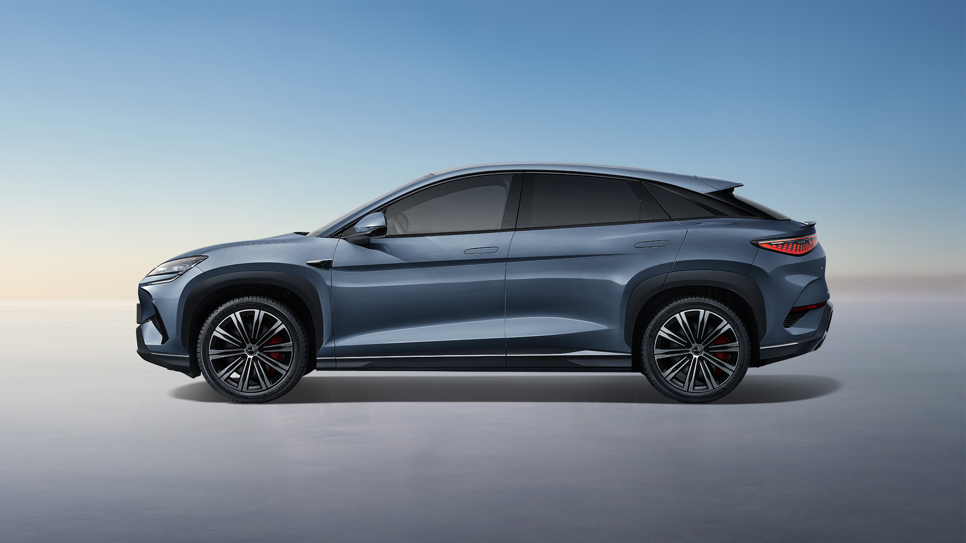 De BYD SEALION 7 - Stijlvol & Prestigieus - Louwman BYD